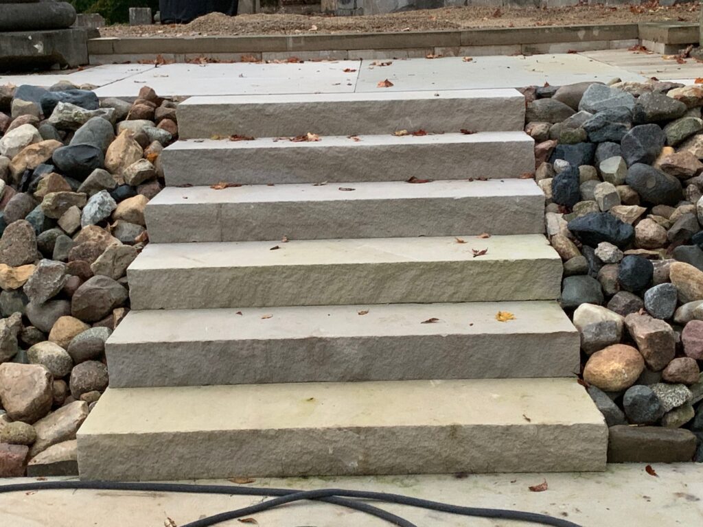 Colfax 18" x 48" Snapped Steps - Green Stone Company