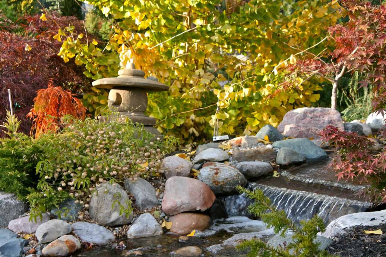 Weathered Sandstone Stack Boulders – Green Stone Company