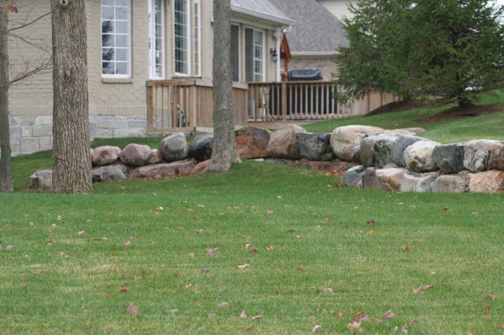 Weathered Sandstone 24″-36″ – Green Stone Company