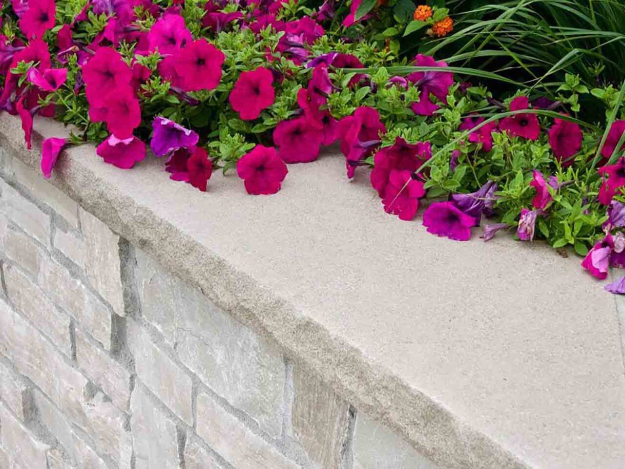 Coping, Caps, & Slabs - Green Stone Company