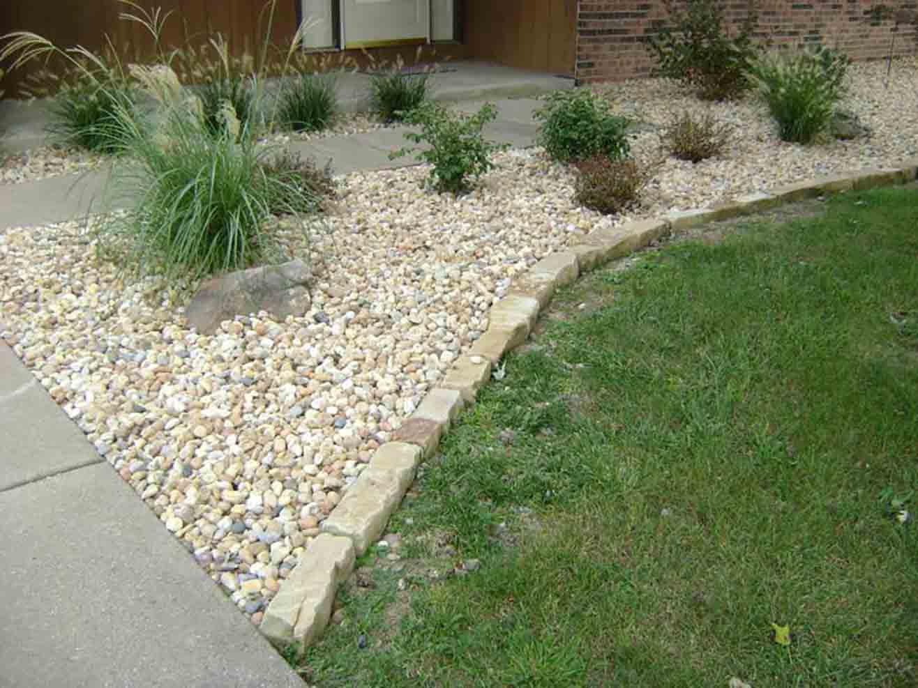 Natural Stone Landscape Edging Curved Natural Stone Edging | Curved