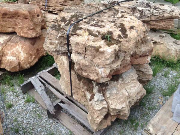 Weathered Limestone Boulders | Green Stone Company