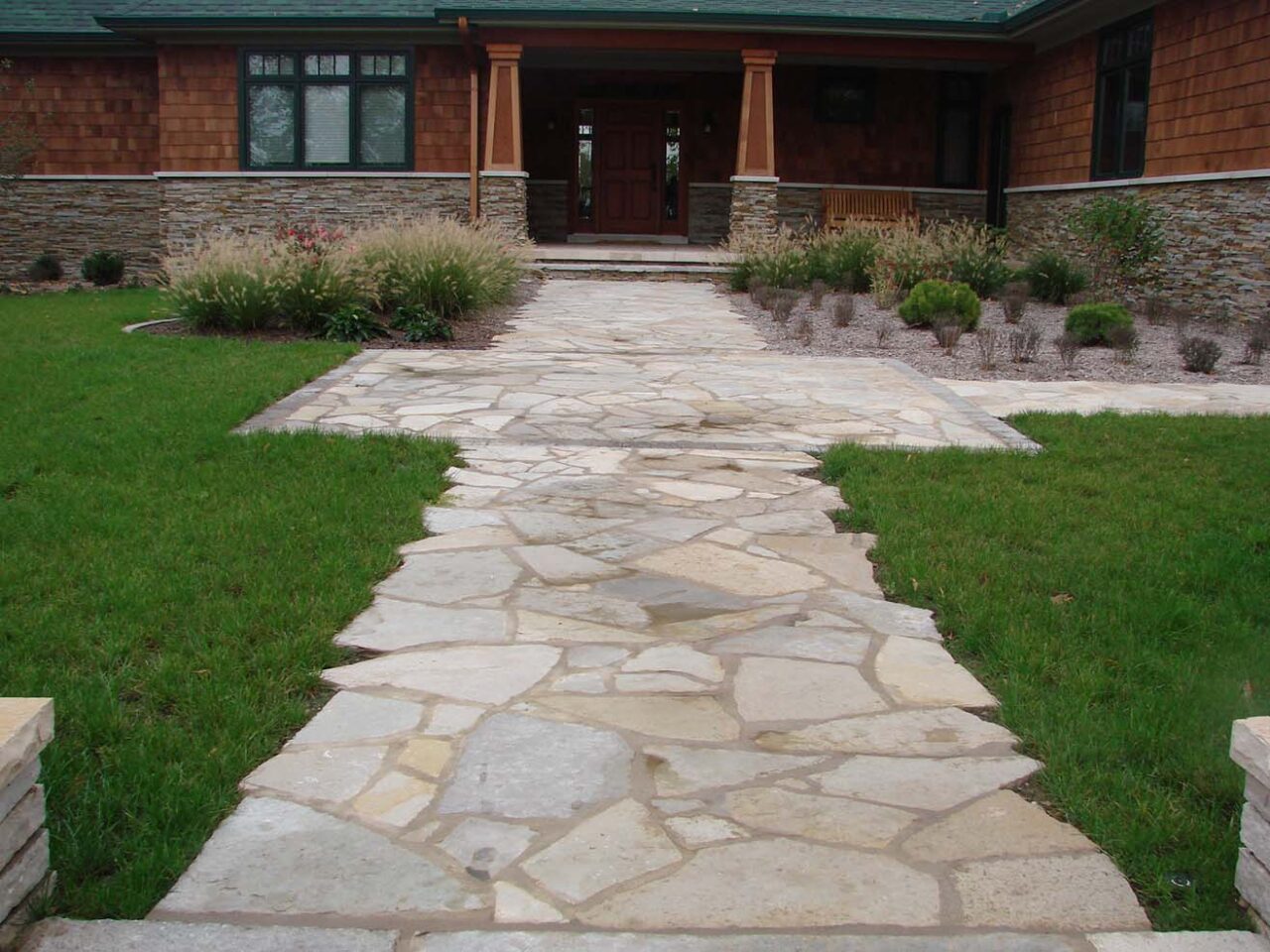 Pennsylvania Full Color Flagstone - Green Stone Company